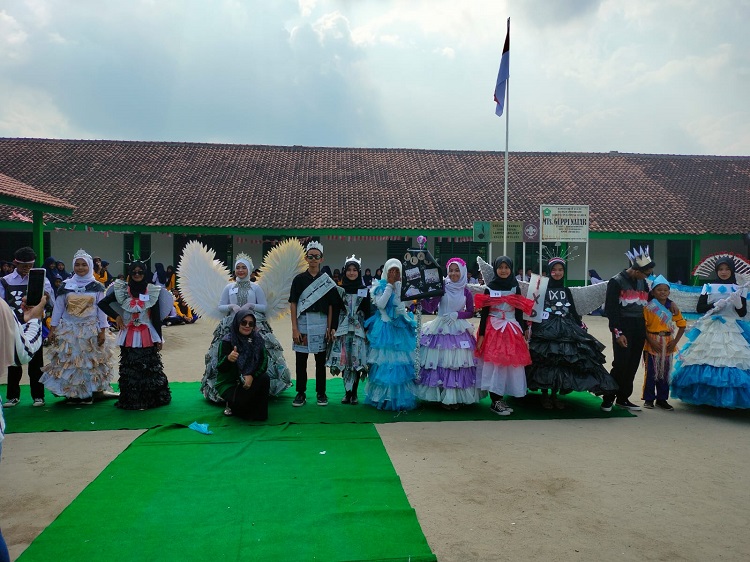 MTs Guppi Natar Lampung Selatan Sambut Hut RI ke 78 – WARTAMU.ID